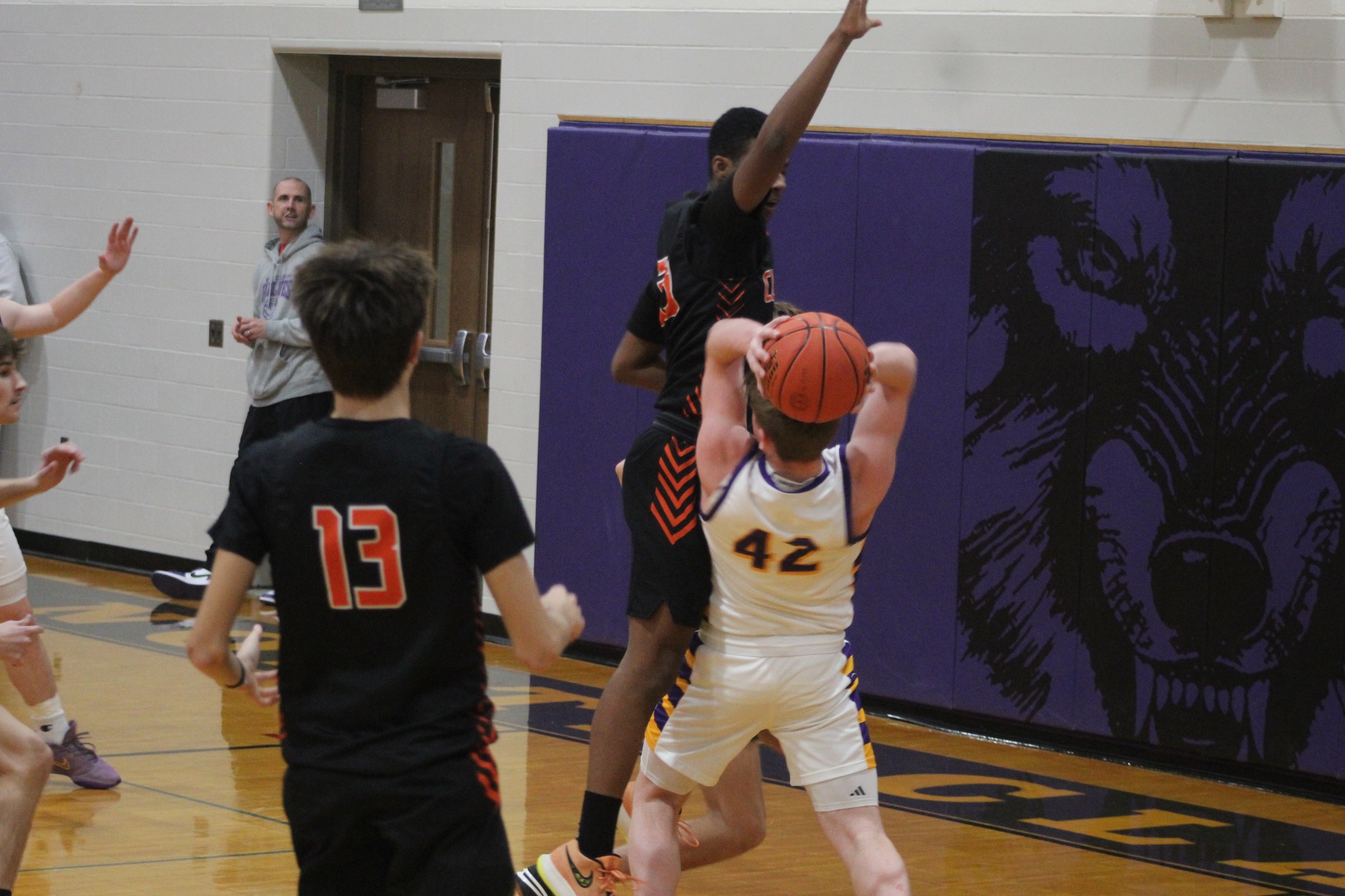 Boys Basketball: Bobcats Down Wolves | Clarion Sports Zone